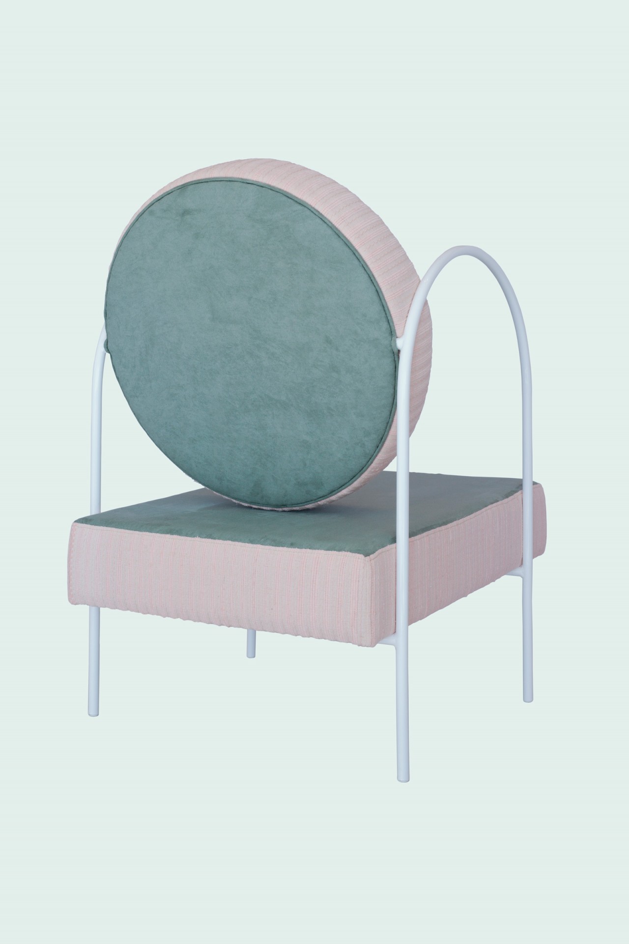 STUDIO : GAMEIRO — Capsule Chair